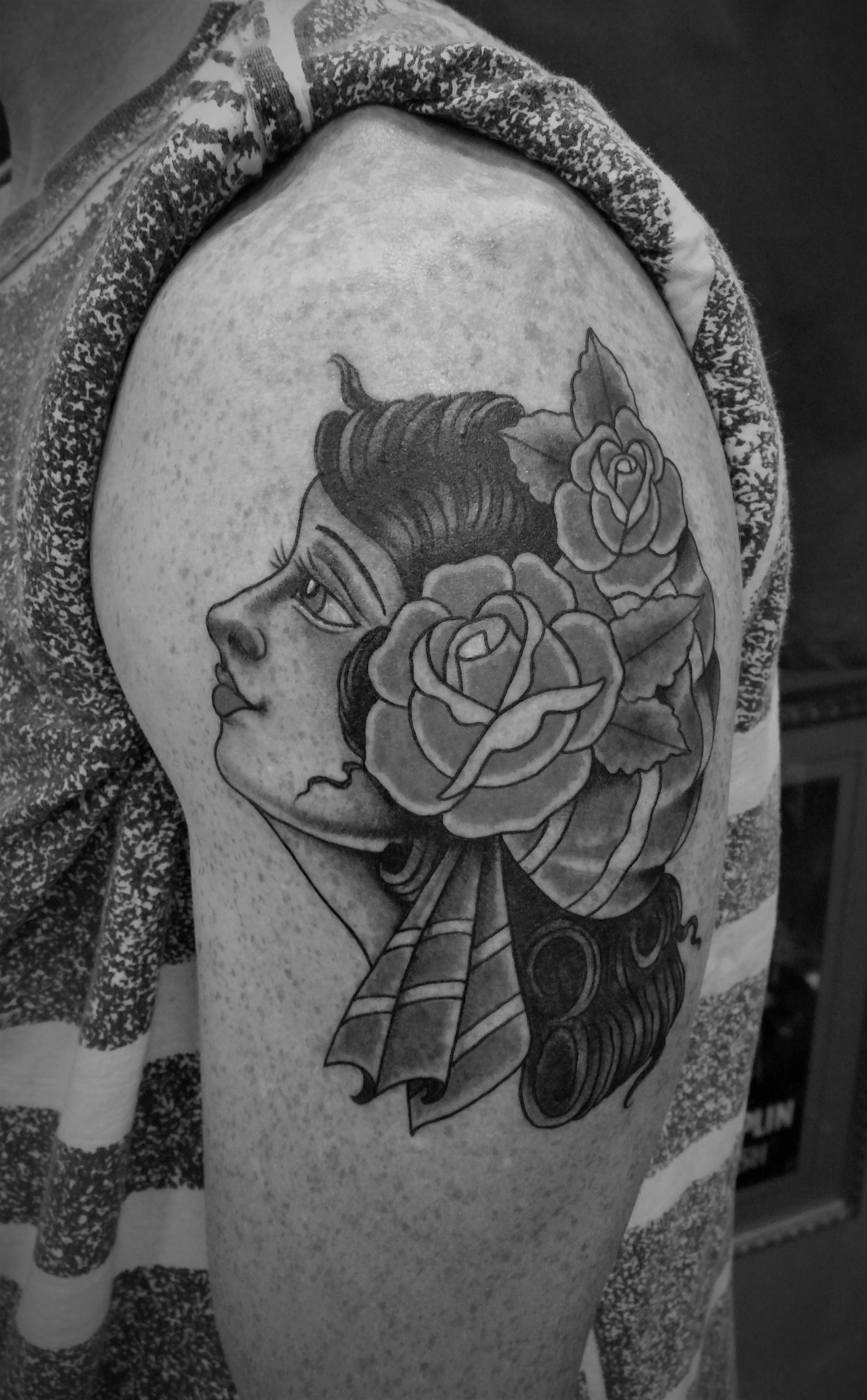 Arlene Salinas – TATTOOER